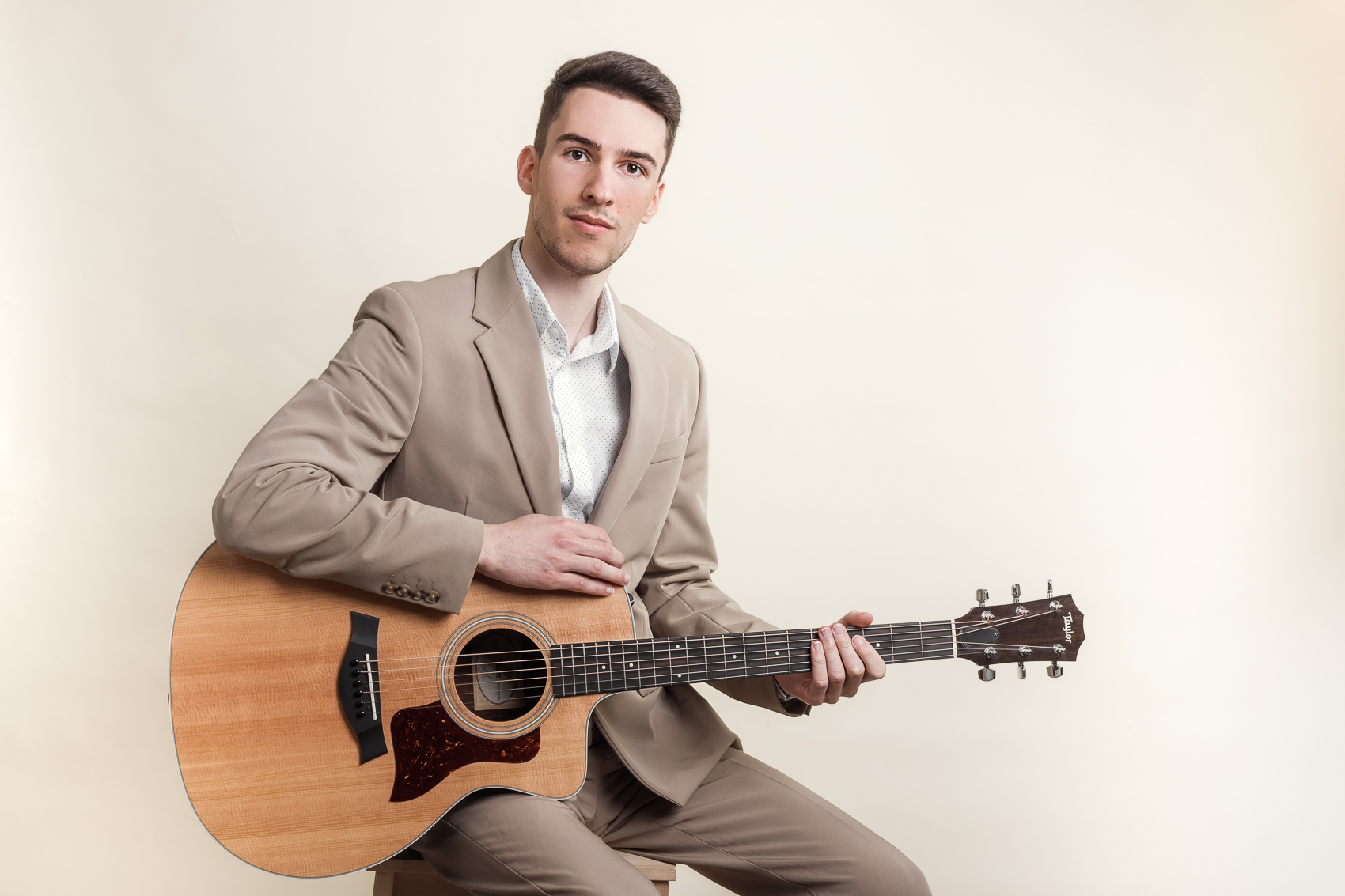 Megjelent Tóth Dániel első keresztény kislemeze | Ez az a nap! Magazin